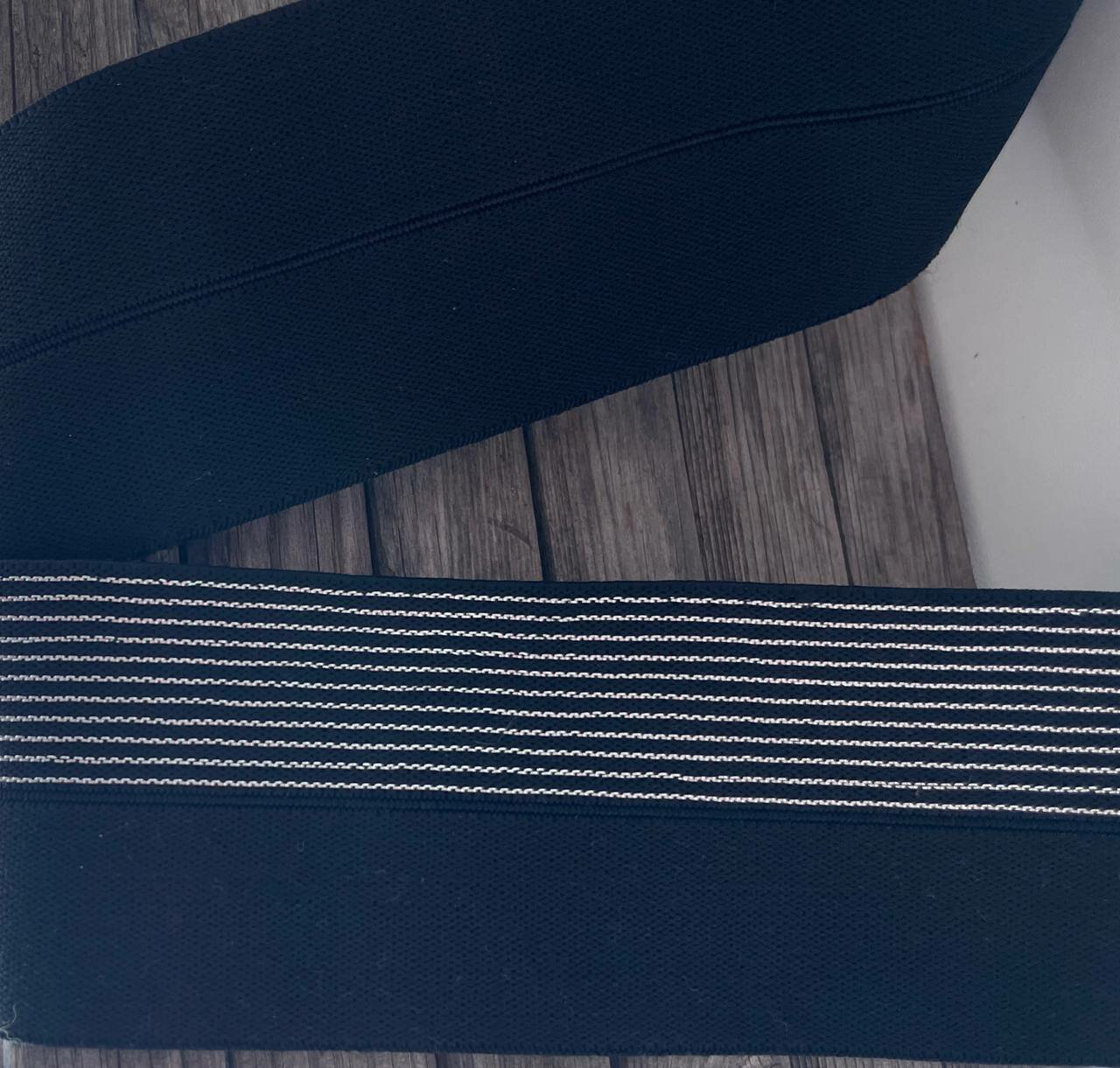 Бейка декоративная, ширина 6 см, длина 2 м, чёрная, с серебристыми полосками