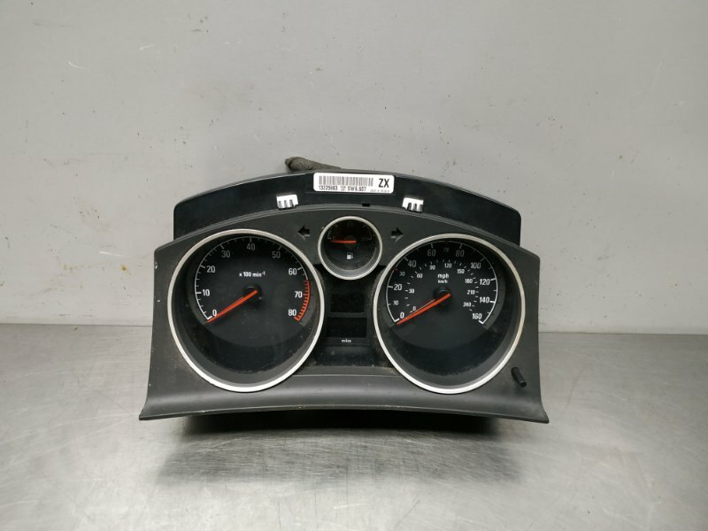 Щиток приборов Opel Astra H L48 5D хетчбэк Z18XER 13225983