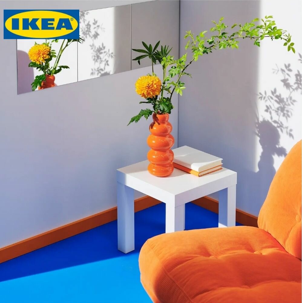 Ваза K LLARHALS от IKEA высокая стеклянная ваза с узким горлышком для букетов, дизайн Анны Эфверлунд