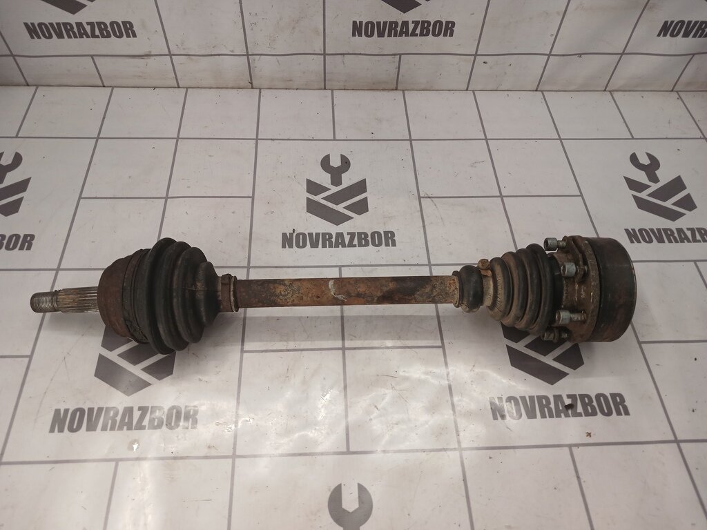 Полуось передняя левая VW Golf 3 Vento 91-97