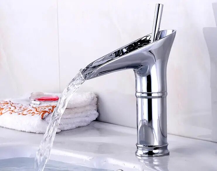 Винтажный/хромированный/черный/золотой смеситель для раковины + бесплатная труба, водопад для ванной комнаты, кран для горячей и холодной воды, смеситель для раковины в ванной, латунь