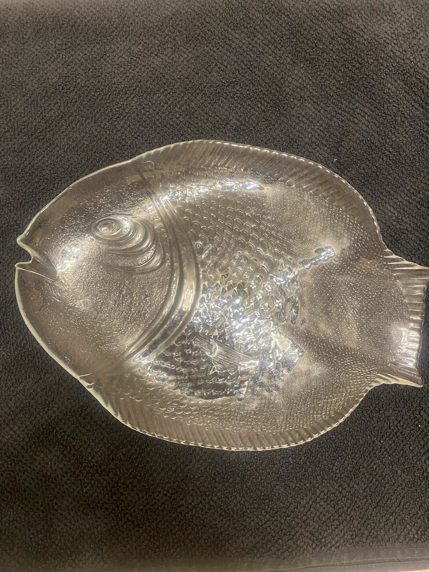 Блюдо сервировочное Рыба стекло рельефный декор СССР