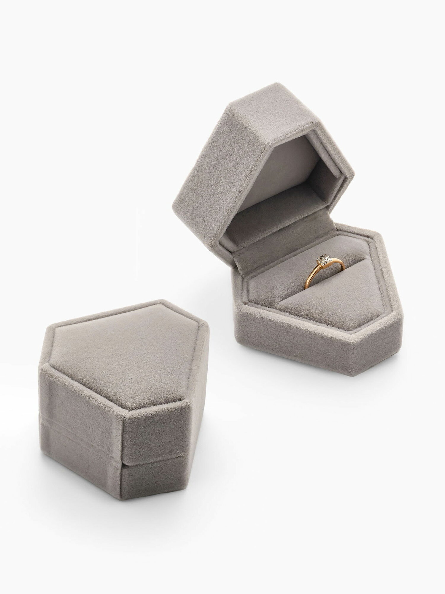 Футляр под серьги, кольцо "Кристалл", бархатный, 6.5x6 см, серый