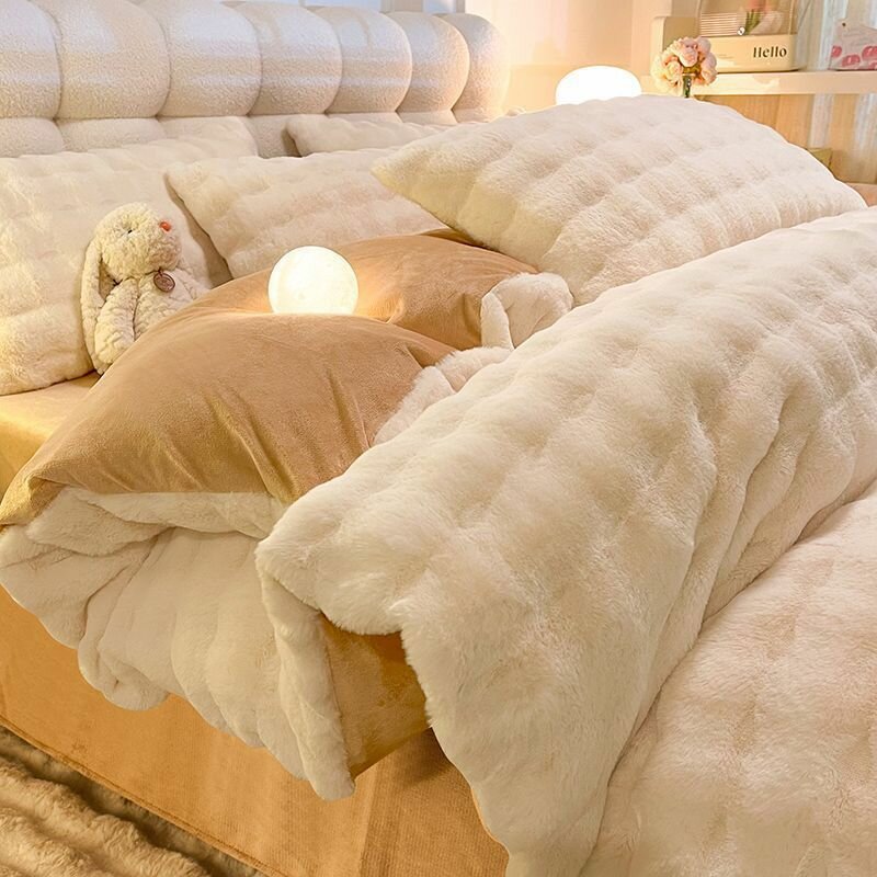 Пододеяльник из кроличьего меха, цельный, комплект из четырех предметов из утолщенного молочного велюра, плюшевый фланелевый пододеяльник, плюшевая простыня из кораллового флиса для зимы.