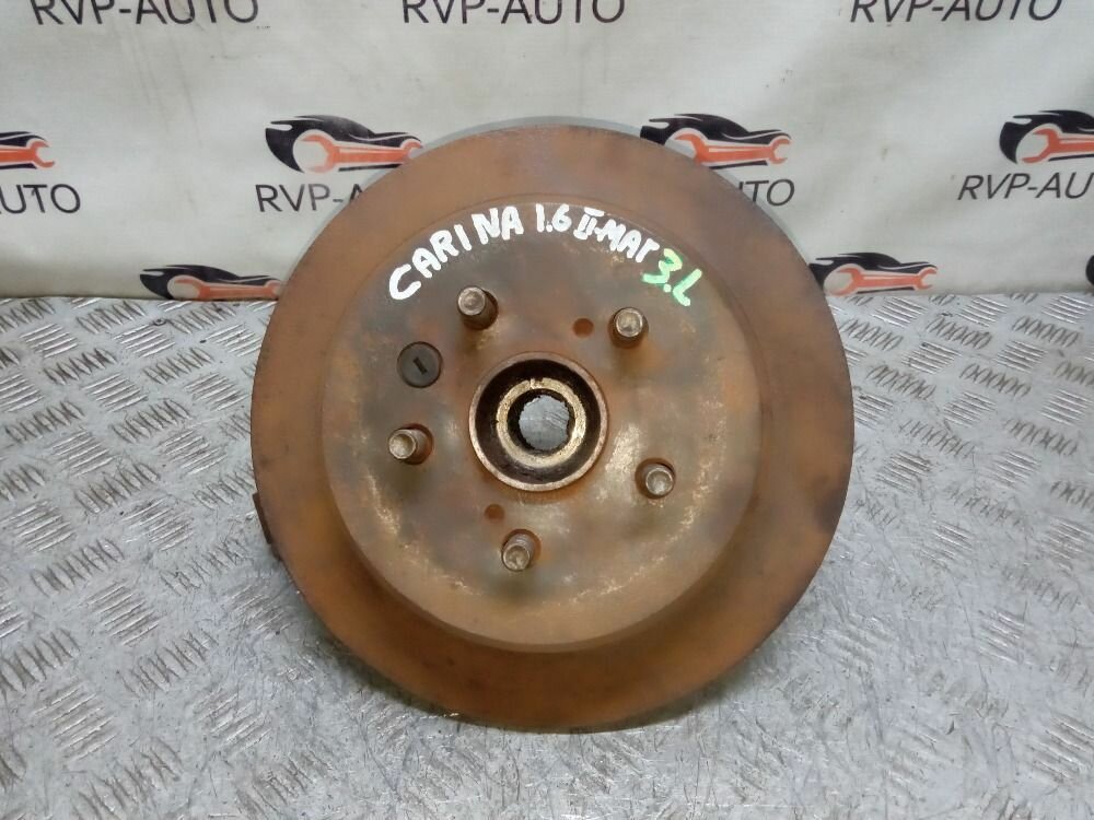 Кулак задний левый Toyota Carina T170 1988-1992