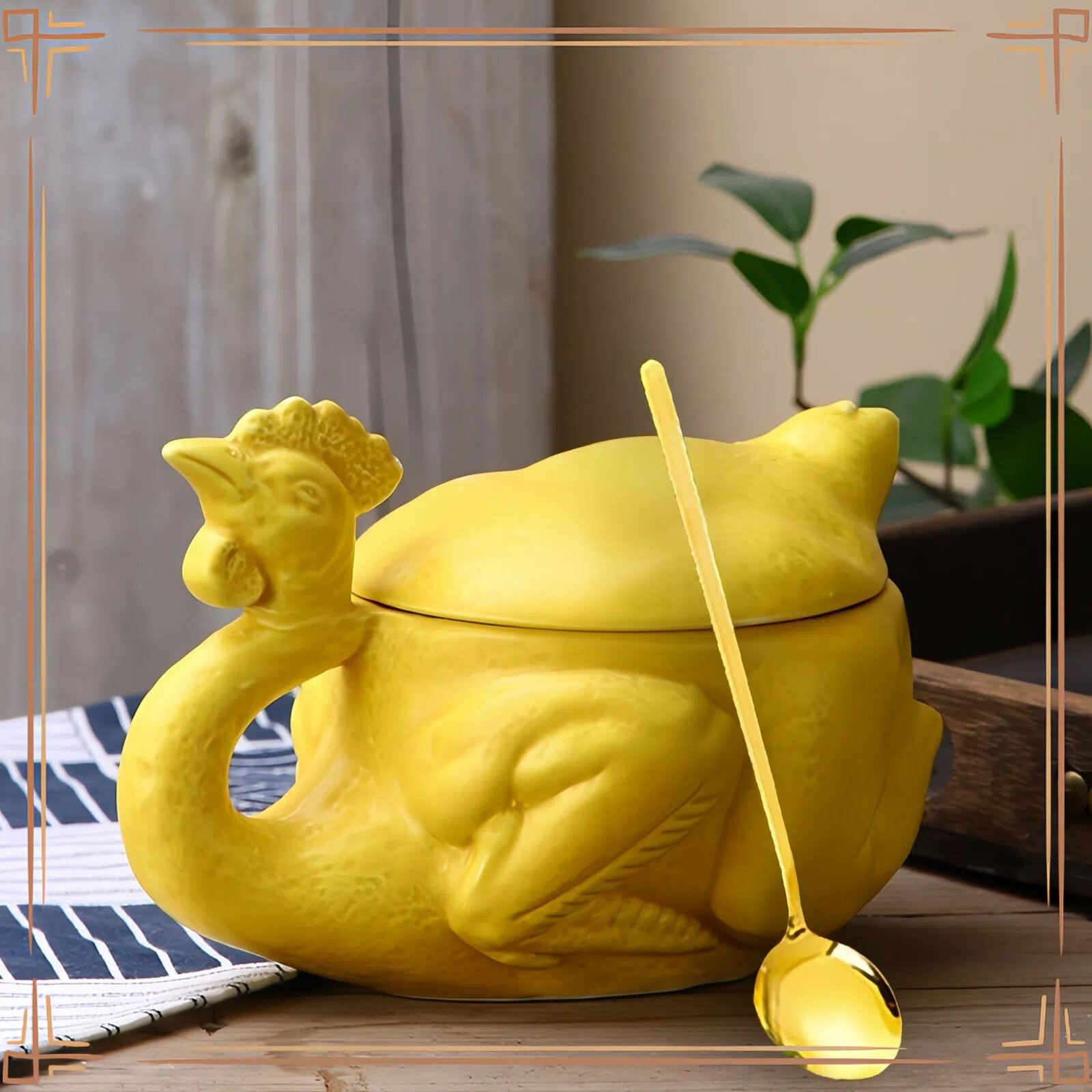 Креативная керамическая миска в виде петуха с крышкой и золотой ложкой