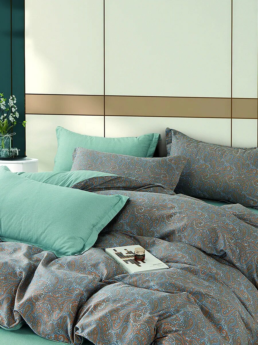 Постельное белье евро 4 наволочки Novella