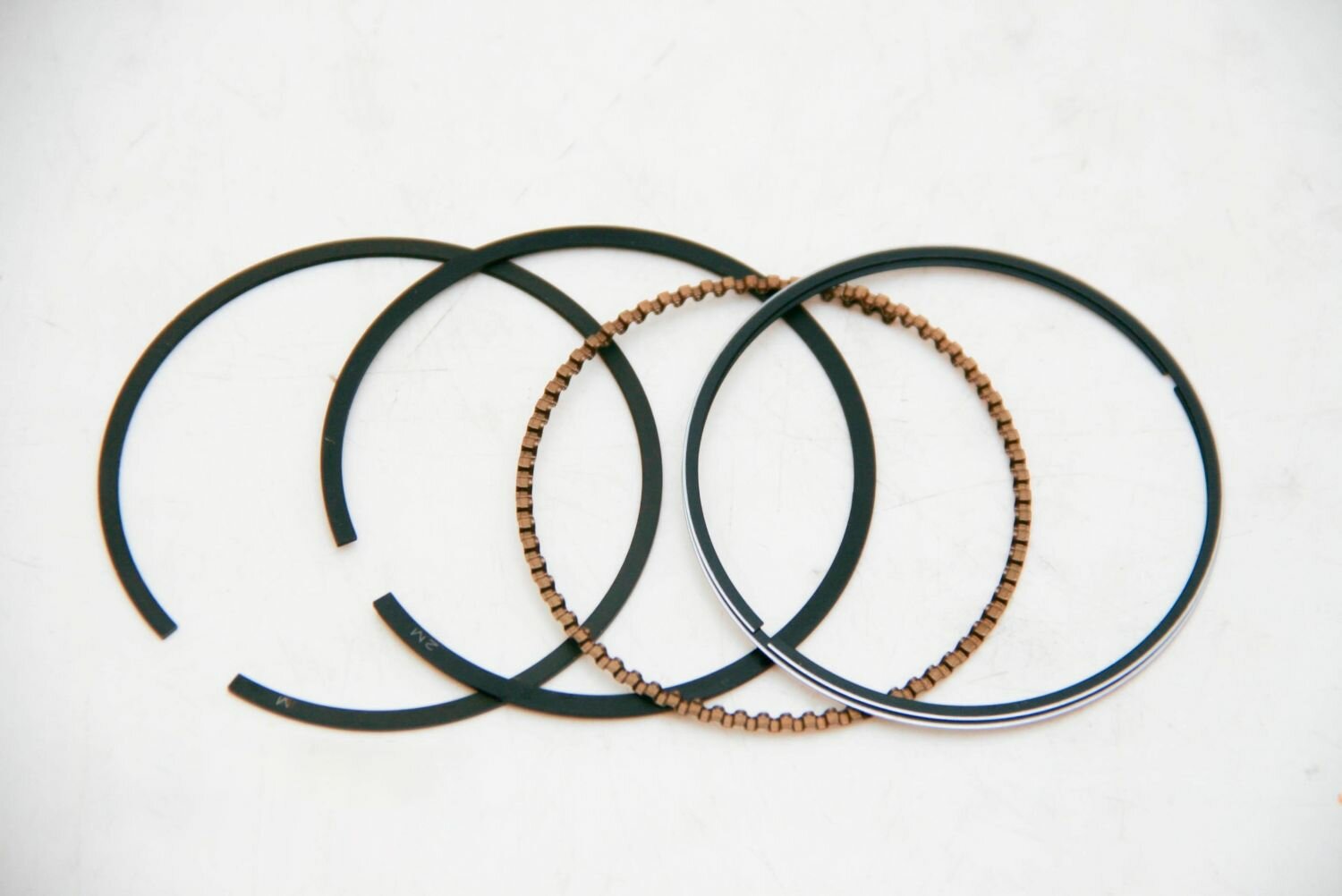 Поршневые кольца для 4-хтактной мототехники, для двигателей 125 см3, D-57 мм