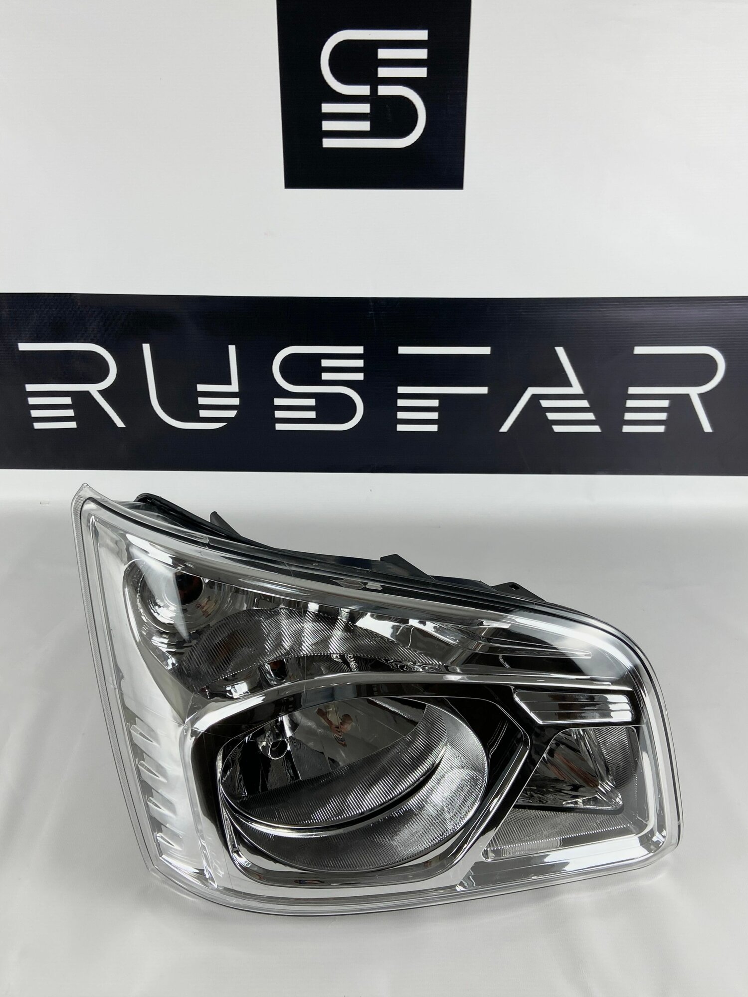 Фара русфар для ГАЗон Next правая передняя с крышкой и лампами