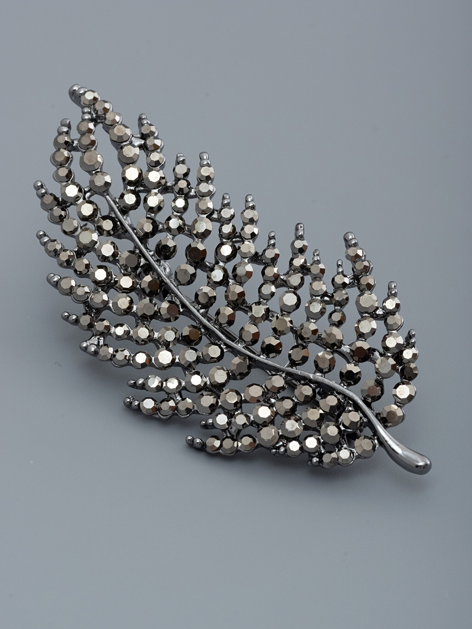 Брошь, кристалл