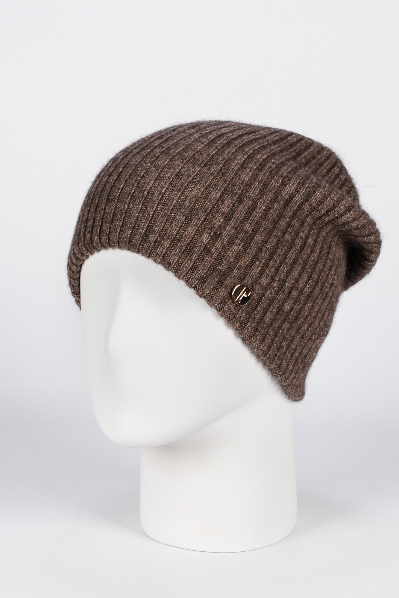 Шапка для женщин