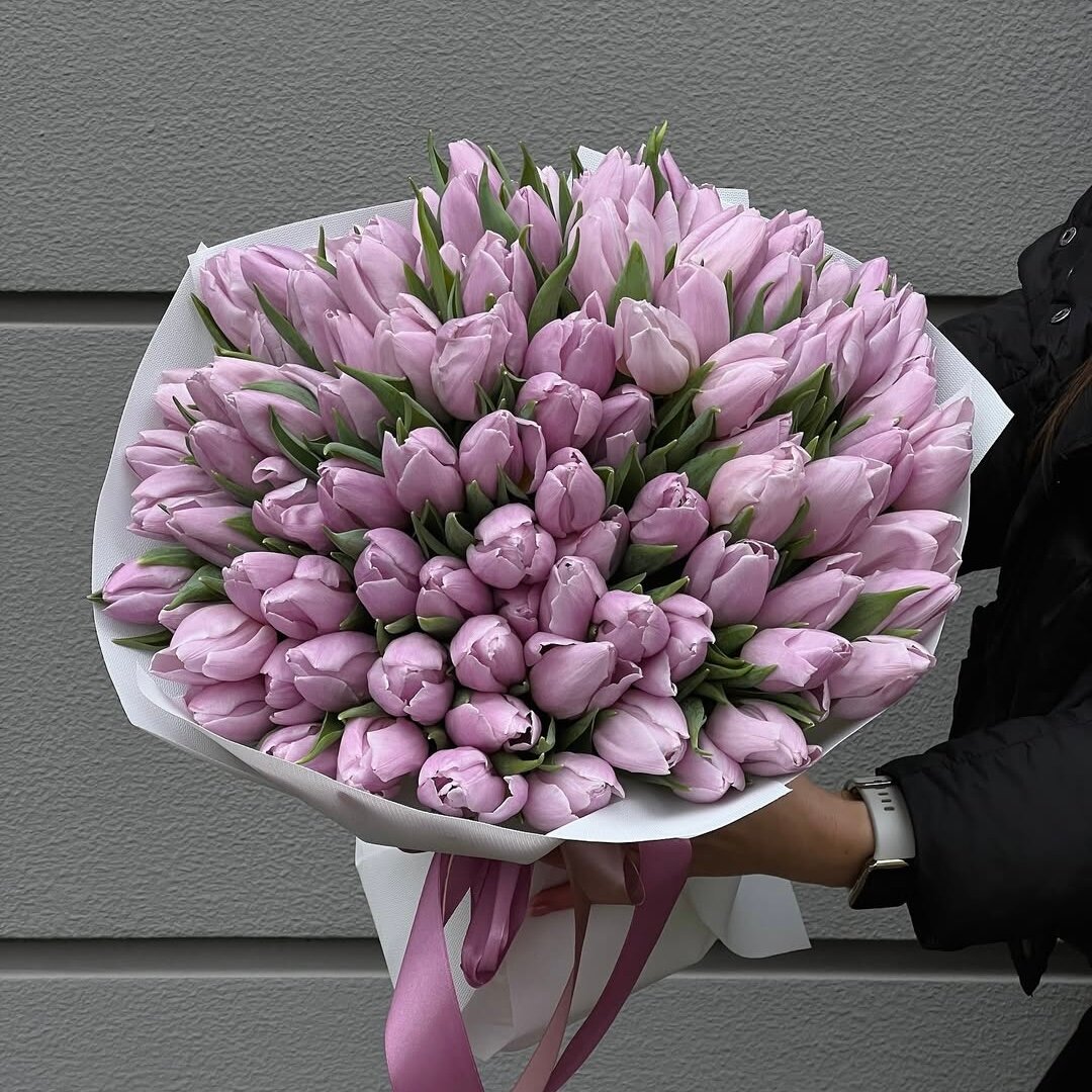 Букет из нежно-фиолетовых тюльпанов 101 шт, красивый букет цветов, шикарный, премиум цветы, премиум букет