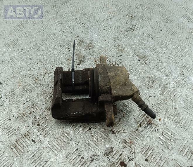 Суппорт передний правый Dacia (Renault) Sandero I (2008-2012)