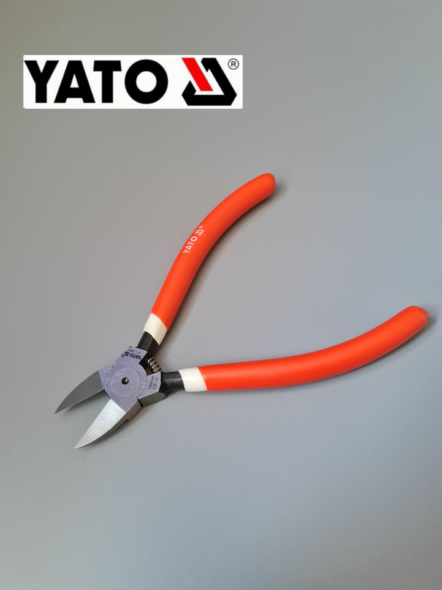 Боковые режущие плоскогубцы Yato для пластика 150 мм арт. YT-1951