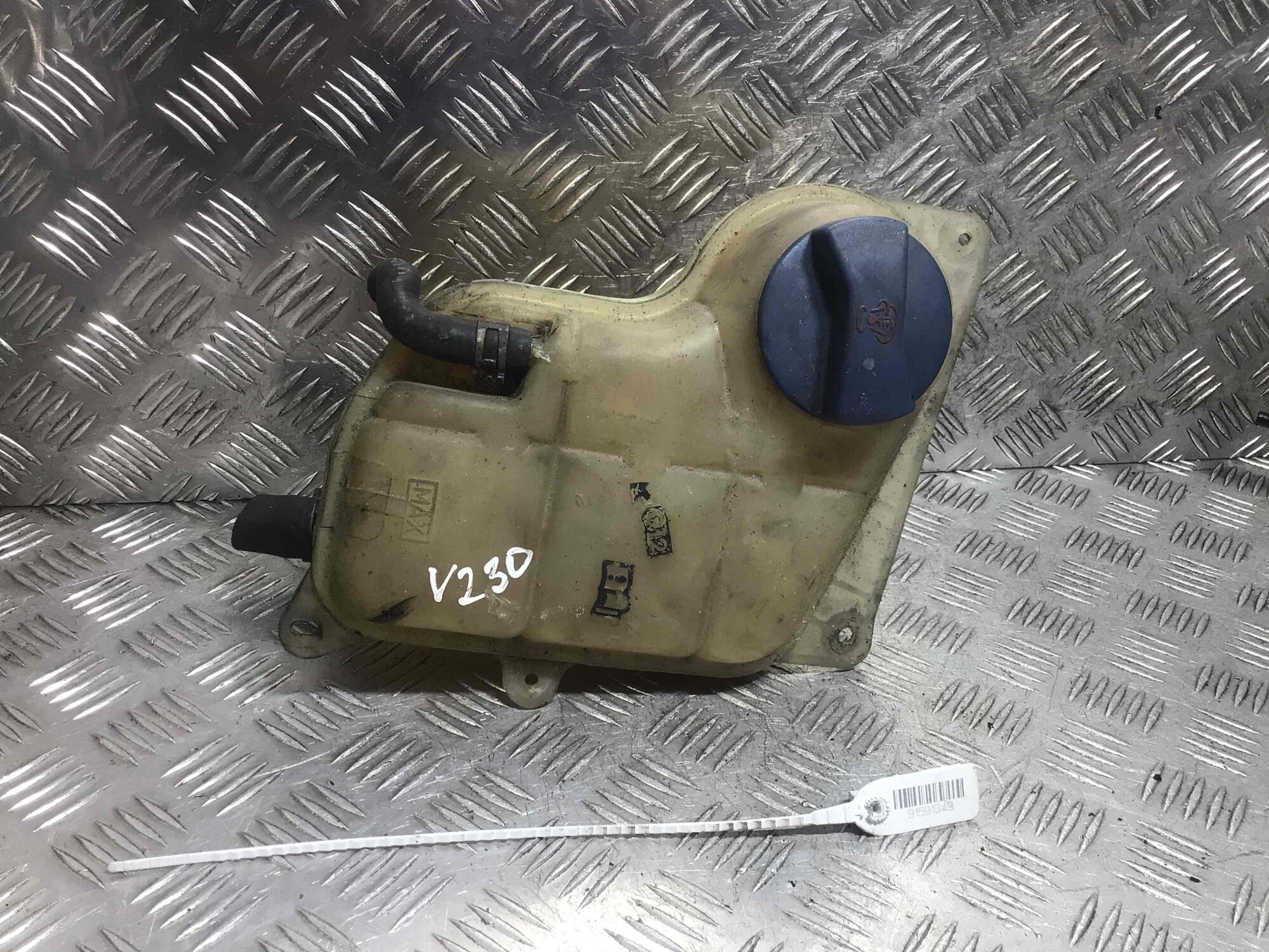 Б/У Бачок расширительный Audi A6 C5/4B (1997-2004) 2001 г.