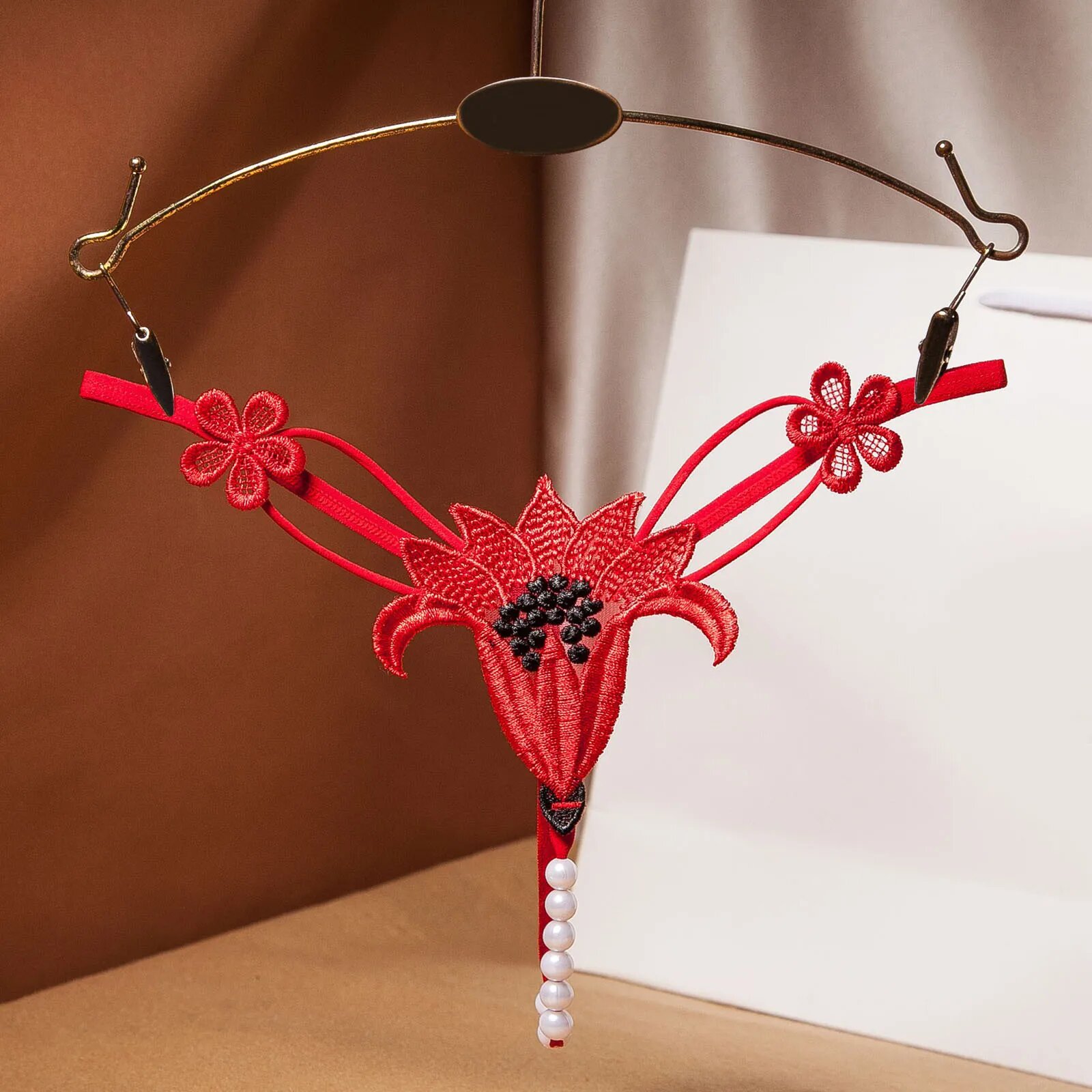 Женские экзотические трусики с вырезами, нижнее белье, эротическое белье, жемчужный шар, сексуальные стринги, Т-образные трусики, женские трусики с низкой посадкой и Т-образной спинкой Красный, Red