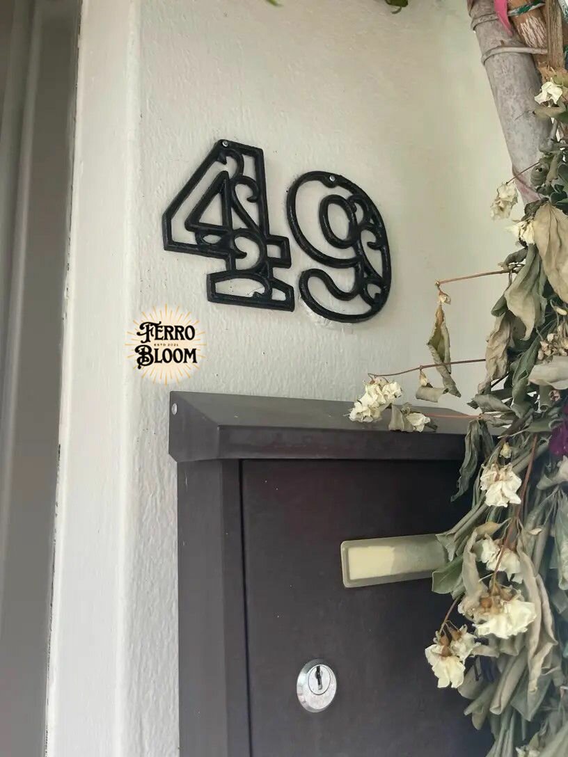 Декоративные чугунные цифры для дома в стиле ретро, Металлические номера для двери с пустотелым узором