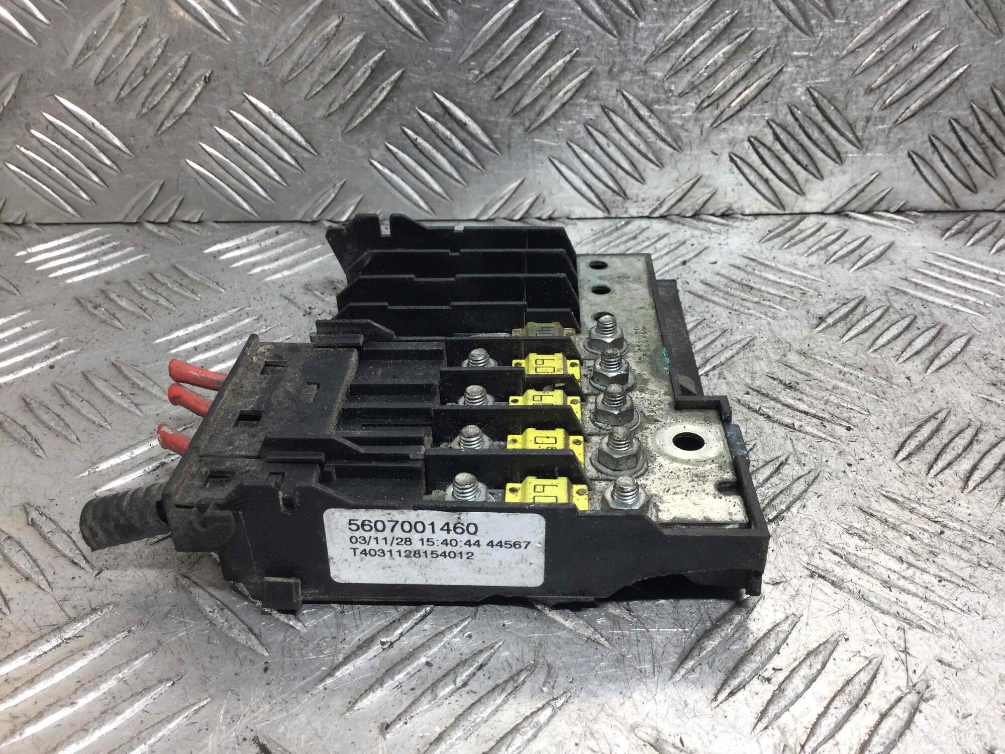 Б/У Блок предохранителей Ford Fiesta 5 поколение (2001-2007) 2004 г.