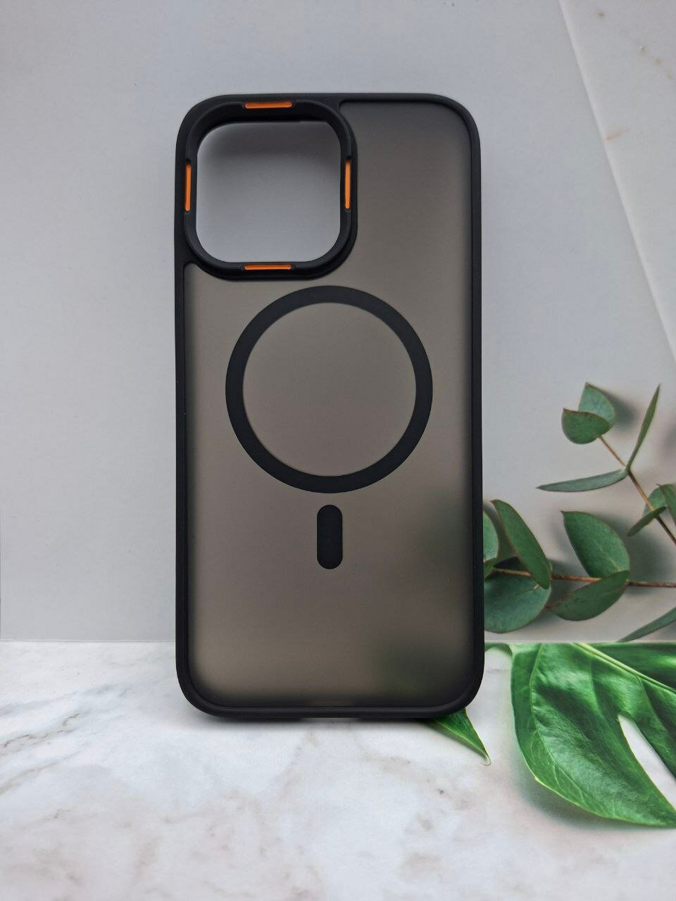 Пластиковый чехол на iPhone 15 Pro Max защитный