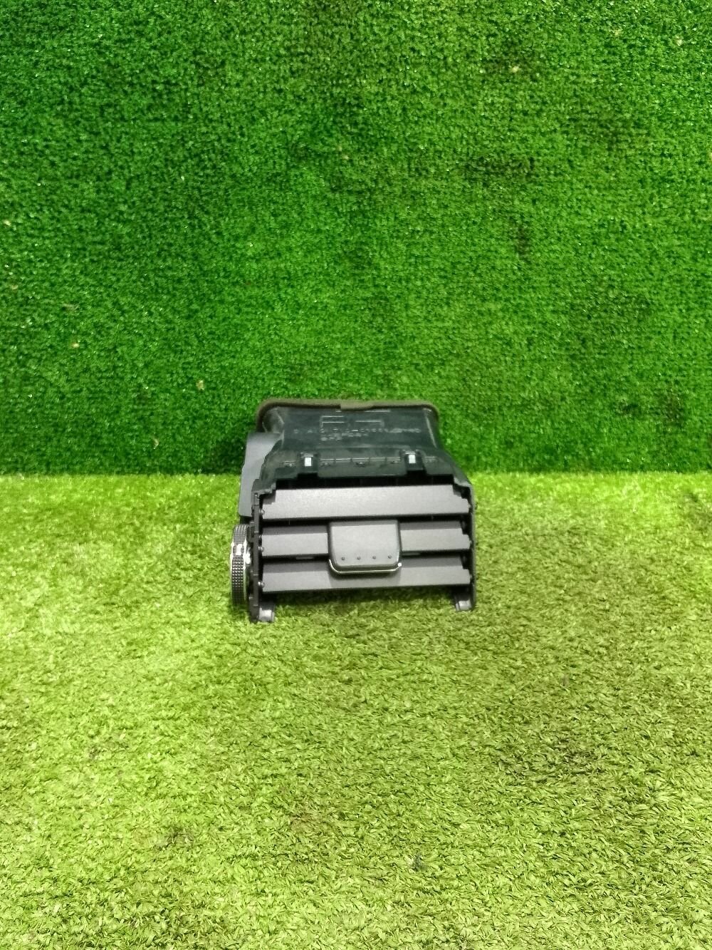 Дефлектор воздуховод правый Toyota Camry XV50 Б/У с пробегом