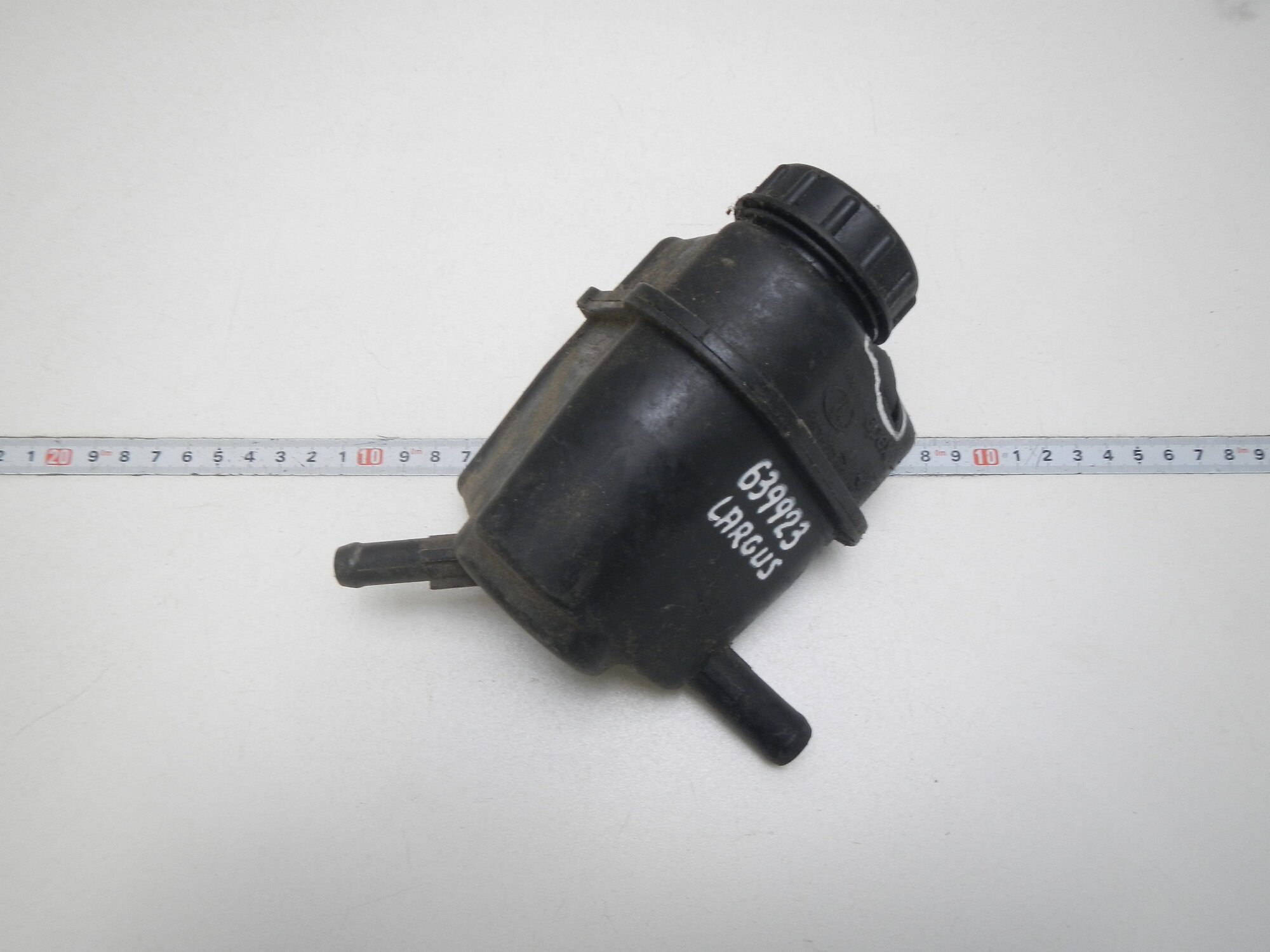 Б/У Бачок гидроусилителя, ВАЗ (VAZ)-LADA LARGUS (ларгус) LADA LARGUS (Ларгус) Трещина. 639923 LADA арт. 8450092591/84500...