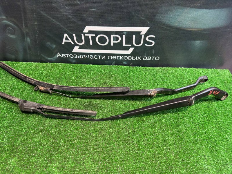 Поводок дворников Nissan Almera 2004 (QG15DE) Б/У с пробегом Арт. 5939