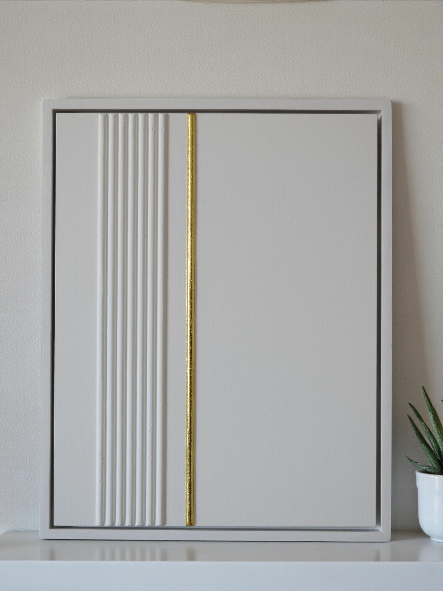 Картина для интерьера "Ткань времени", 40х50 см, в белой рамке, декор на стену, ручная работа