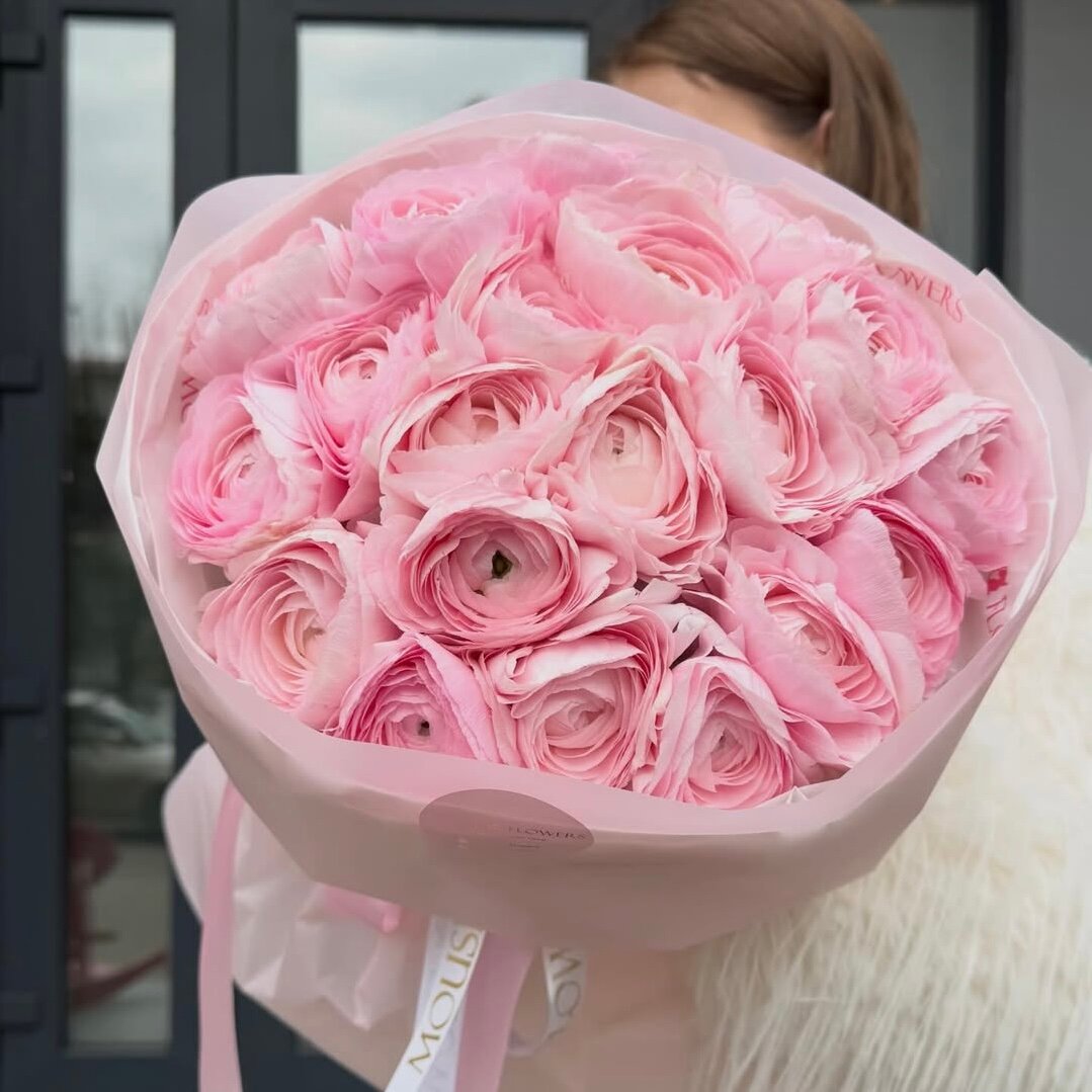 Букет из розовых ранункулюсов 19 шт, красивый букет цветов, шикарный, премиум цветы, премиум букет