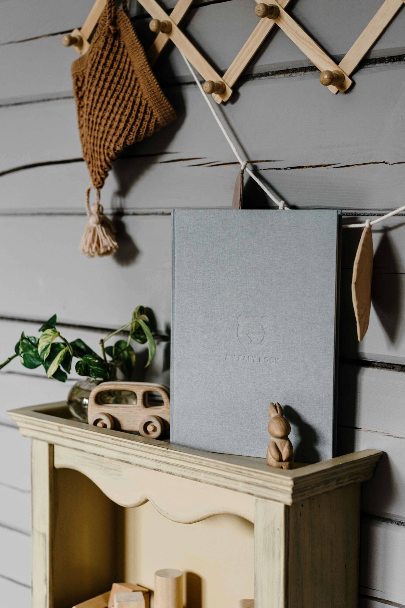 Фотоальбом детский / Первый альбом малыша 0-6 лет / серый цвет