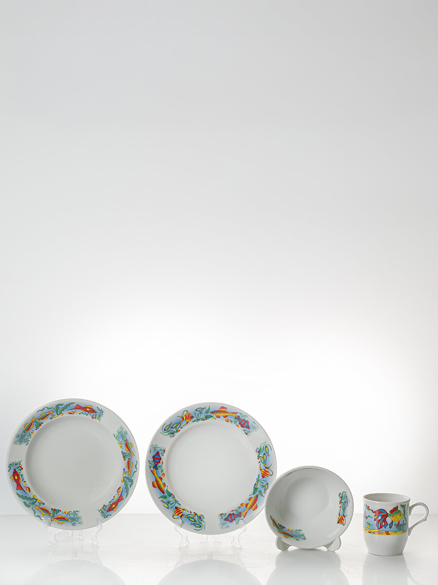 Набор детской фарфоровой посуды из 4-x предметов "Аквариум" Дулево (2 тарелки, миска, кружка) ф. Русское поле