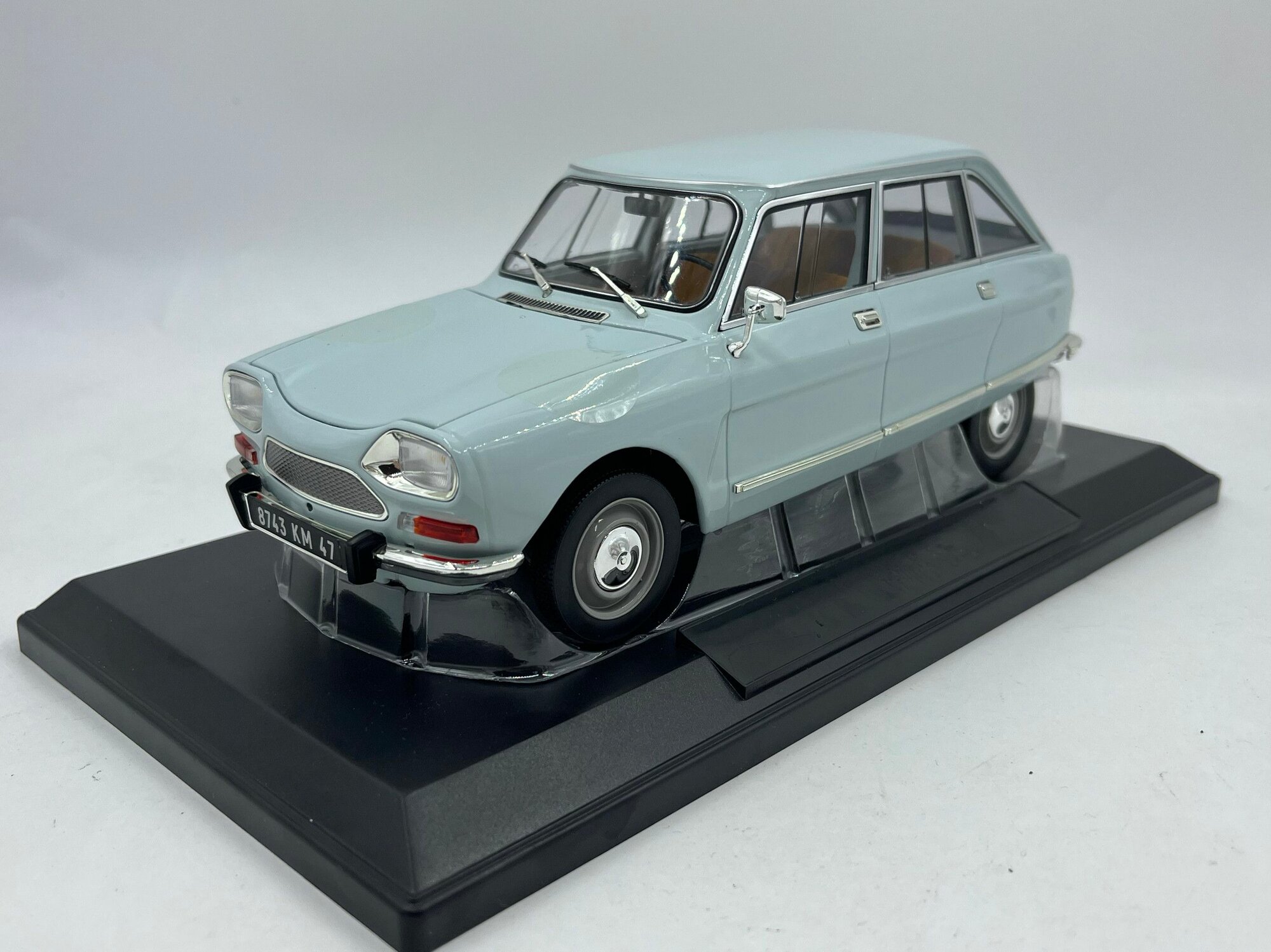 NOREV Модель автомобиля Citro n Ami 8 в масштабе 1:18, изготовленная из литого под давлением металла