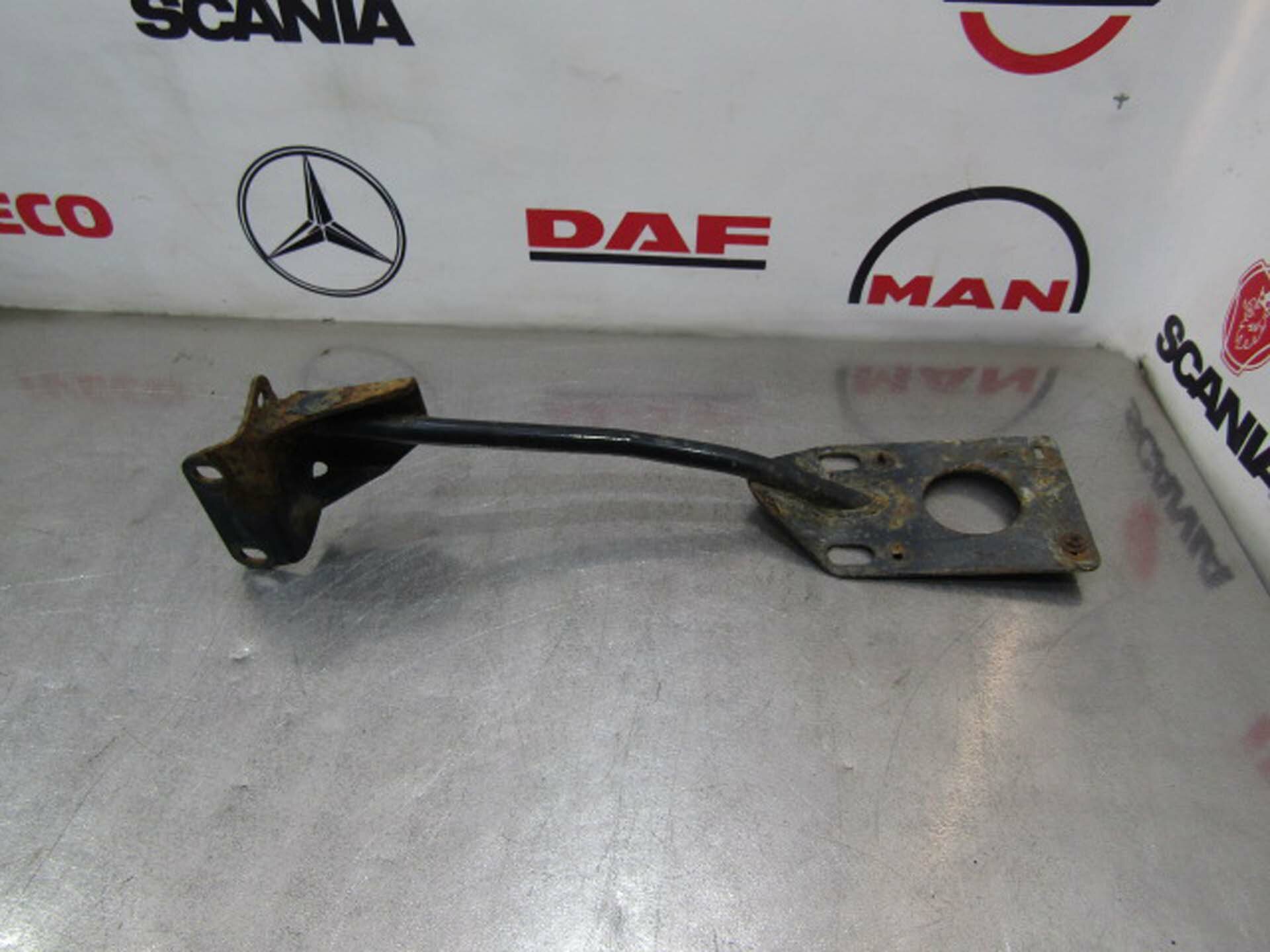 Кронштейн крыла передней оси левый MAN TGA, TGS