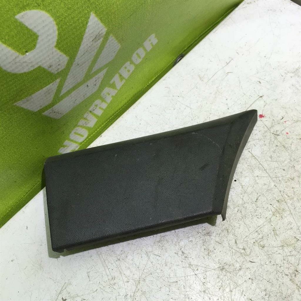 Молдинг переднего правого крыла VW Passat B3 1988-1993