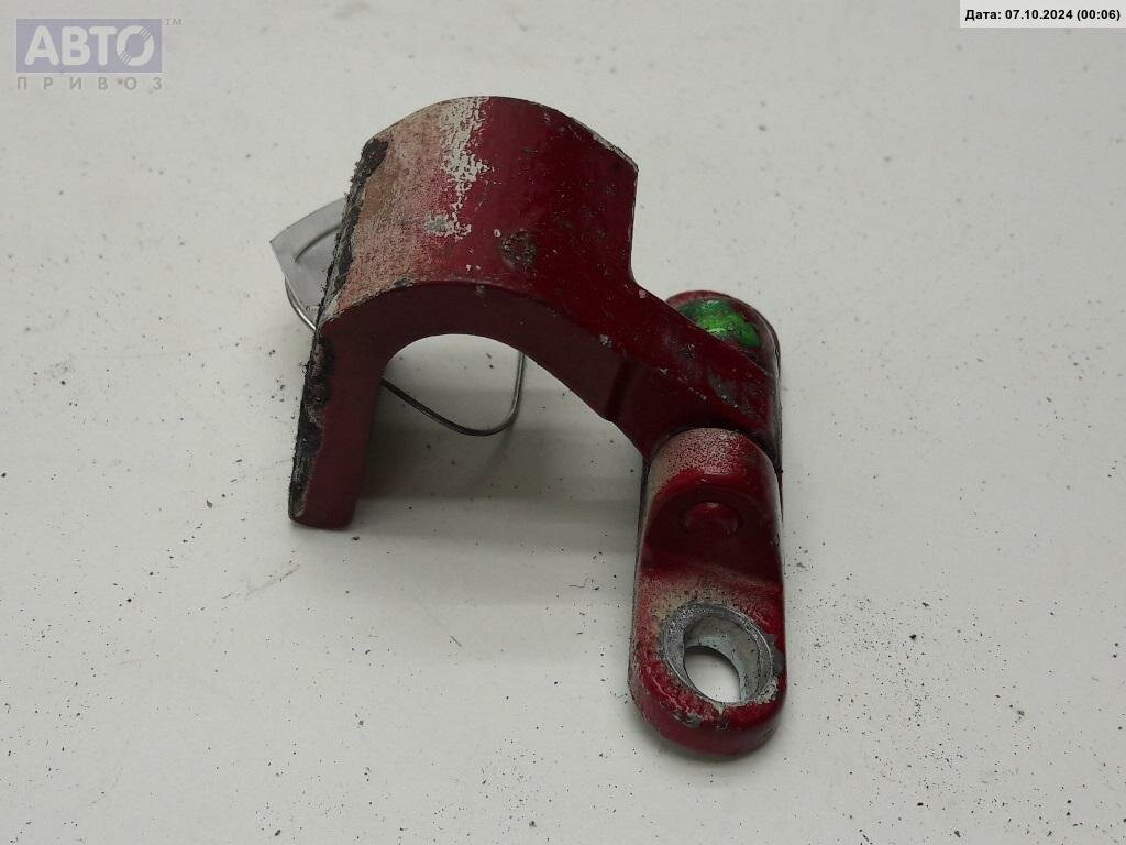 Петля крышки (двери) багажника Volkswagen Golf-3