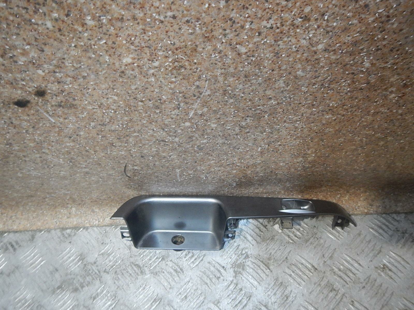 Б/У Накладка декоративная, Mitsubishi (Митсубиси)-OUTLANDER (03-09) MITSUBISHI OUTLANDER (03-09) Задней правой двери,на к...