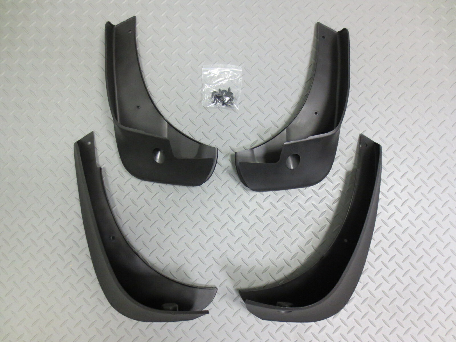 Брызговики Nissan Qashqai 2006-2013