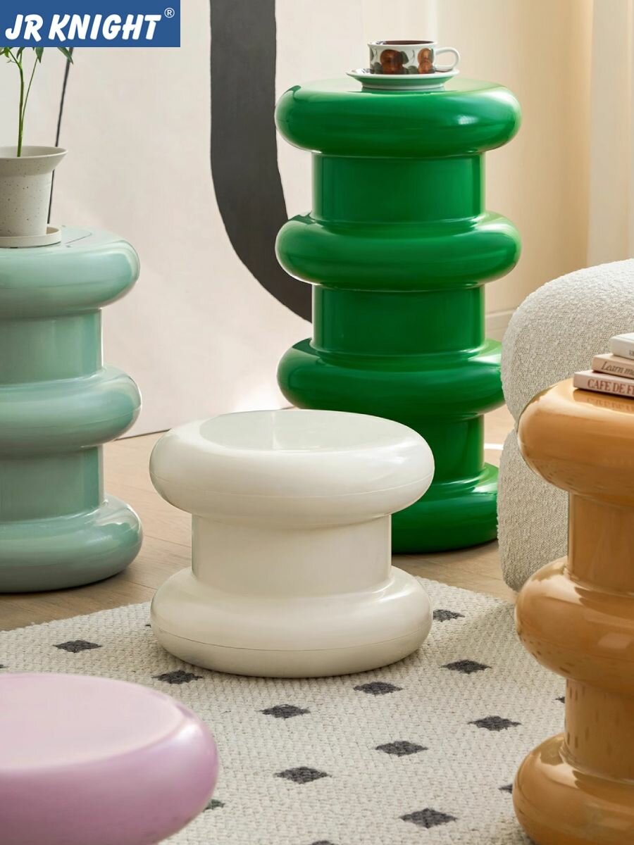 Пластиковый табурет, 35x27 см