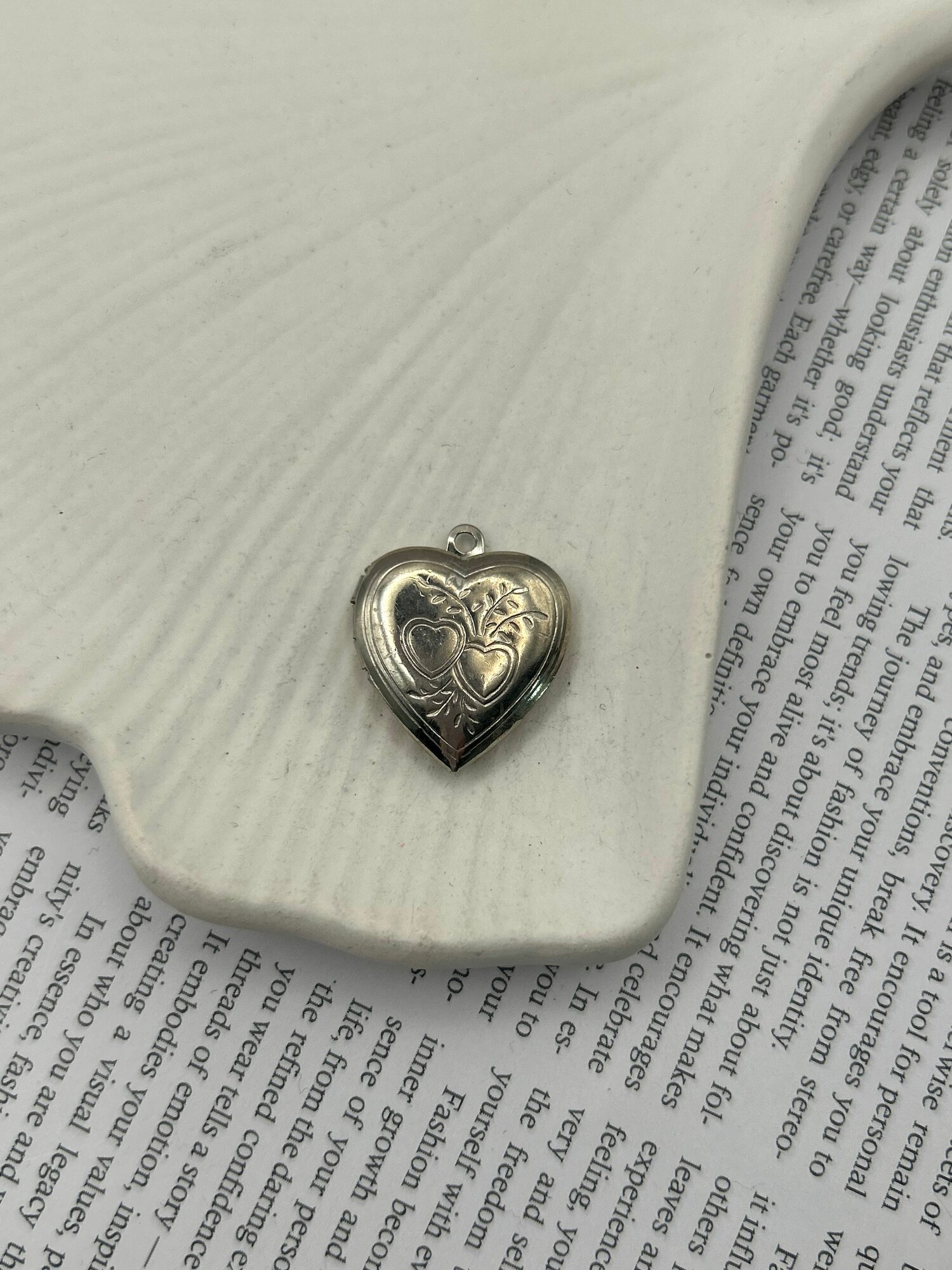 Винтажный кулон подвеска в виде сердца, с местом под фото