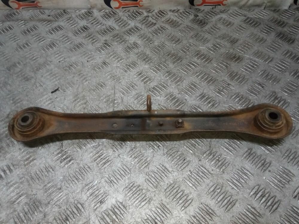 Рычаг задний левый Land Rover Freelander 2 LR002575