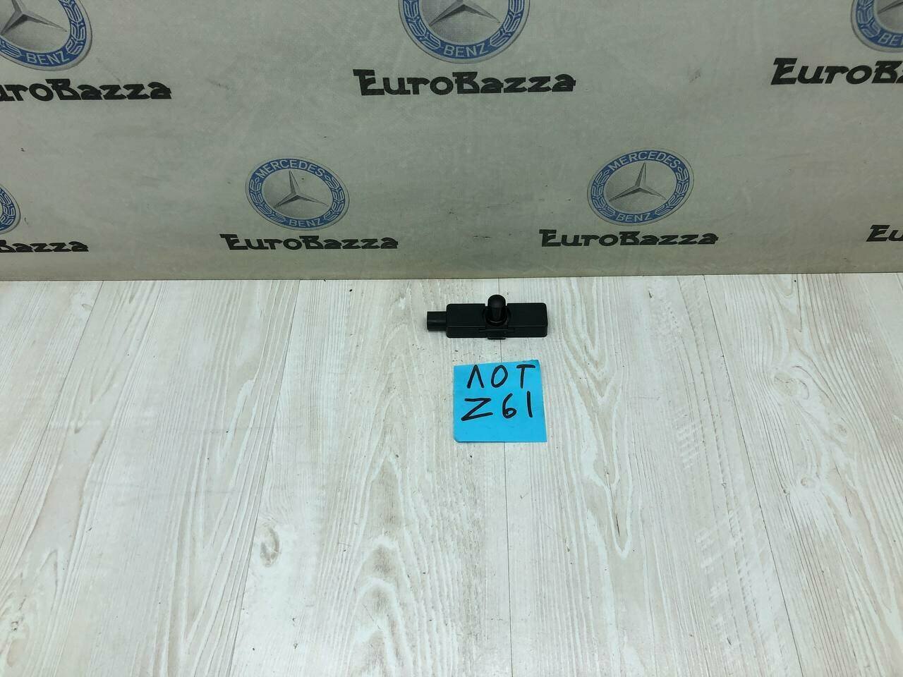 Датчик света на капоте Mercedes W211 A2208300272