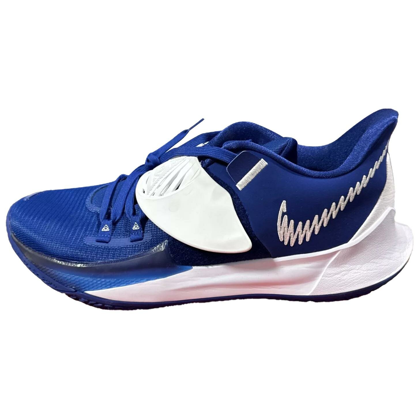 Кроссовки Kyrie Low 3