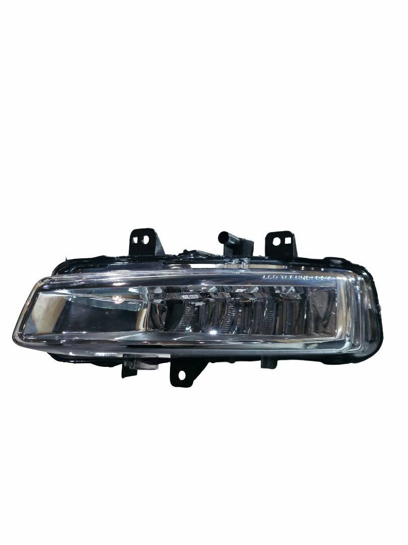 Противотуманная фара левая Land Rover Discovery Sport Evoque LR068980