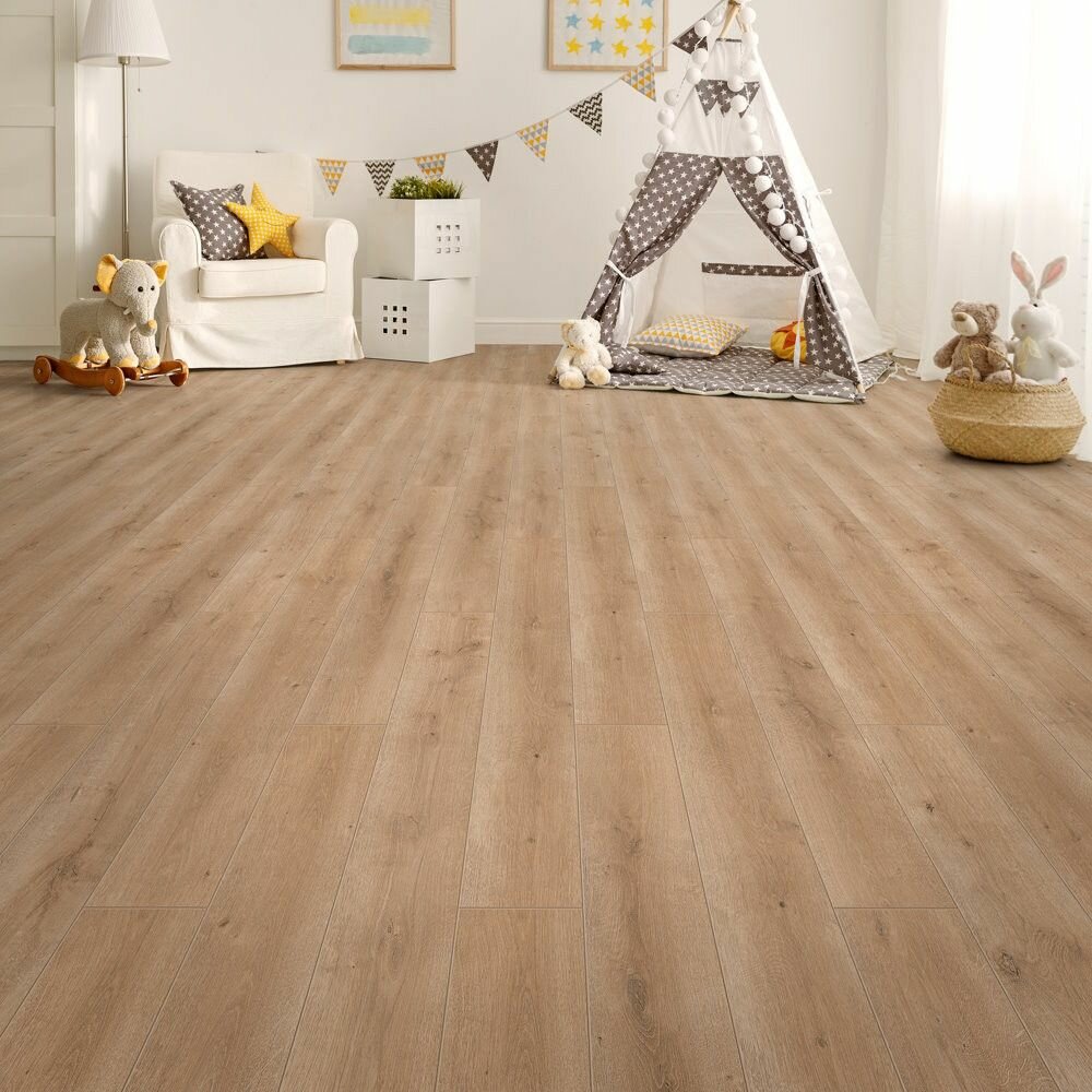 Ламинат Tarkett Taiga Первая Уральская Дуб светло-коричневый (в уп. 8 шт./2.005 м2)