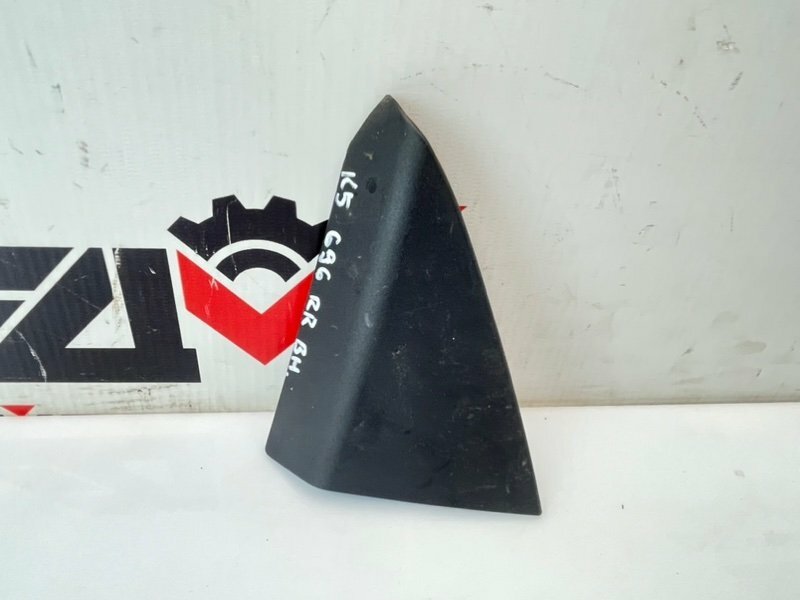 Б/У уголок двери внутренний Kia K5 2020 DL3 G4FP Задн. Прав. nприсутствуют царапинки 66269 Hyundai-KIA арт. 83940L2000