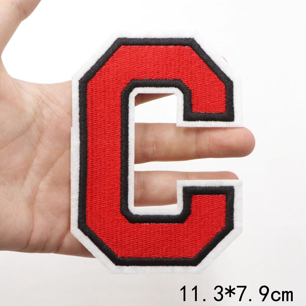 Красные нашивки с буквами 11,3 см C