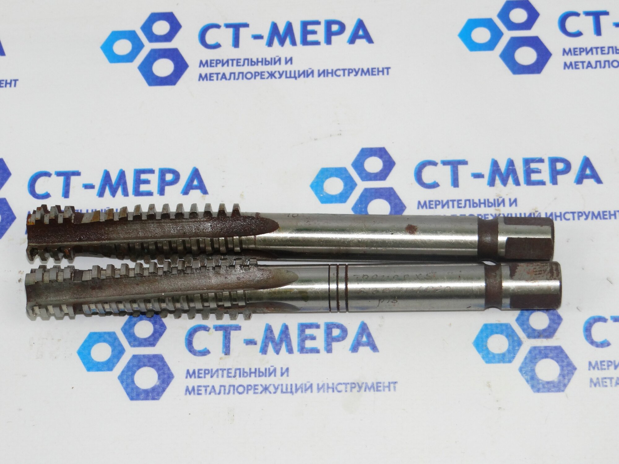 Метчик трапецеидальный Tr22х5 машинно-ручной Р18 L 235мм к-т из 2 штук