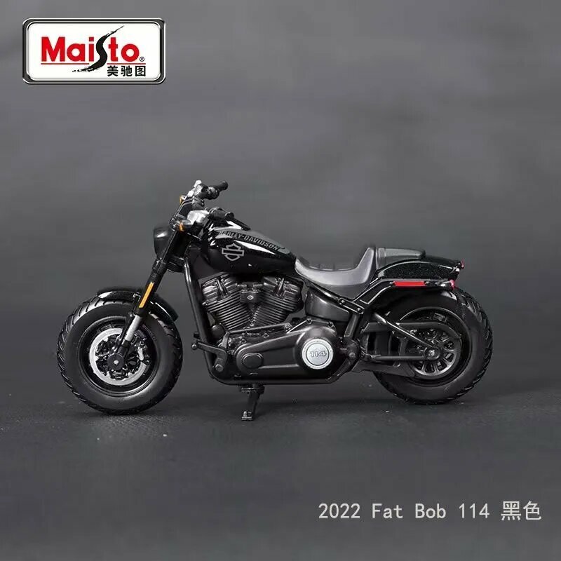 Модель мотоцикла, игрушка для мальчика, Maisto Harley Davidson Street Glide, 1:18, коллекционная, длина 13,9см.