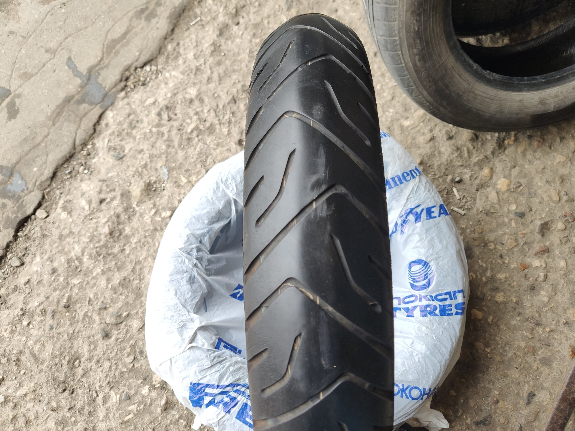 Мотошина БУ для мотоцикла Bridgestone Battlax A41 120 / 70 R19 0021932
