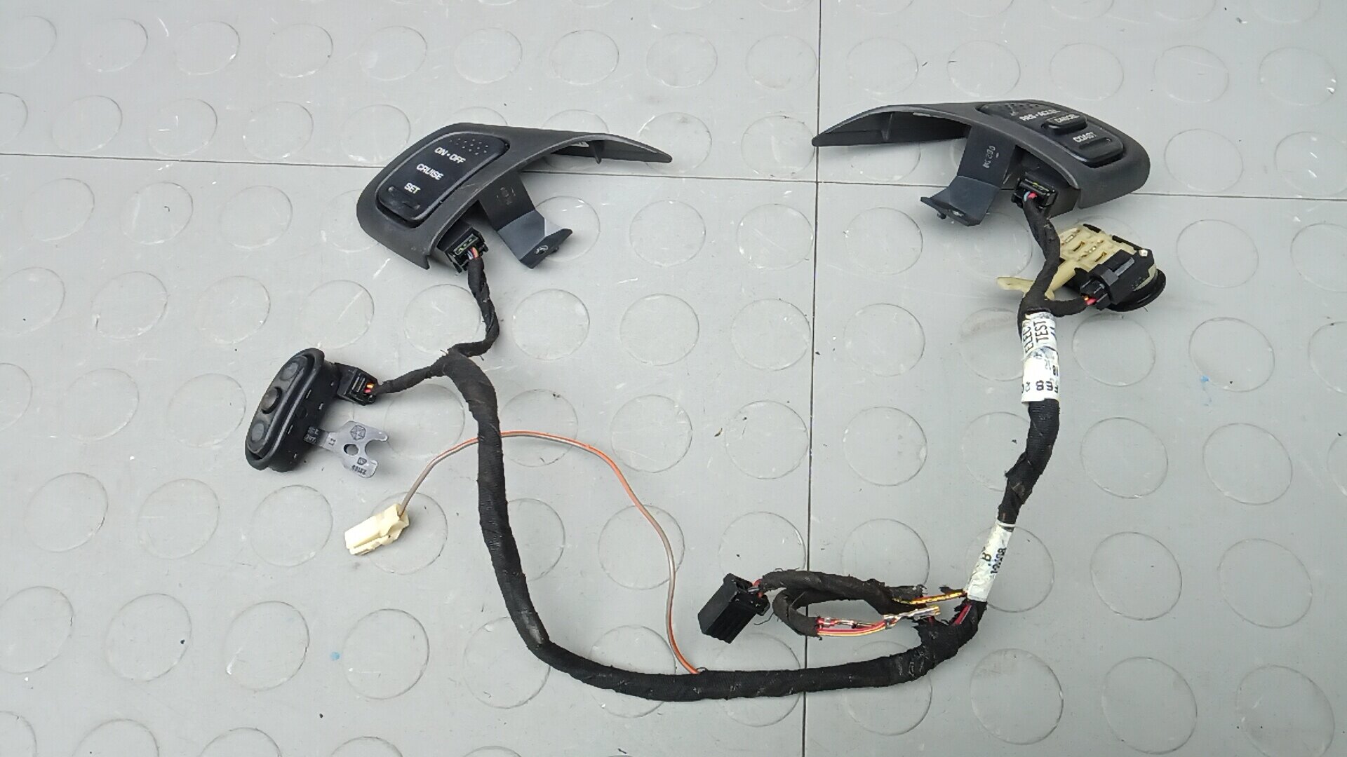 Кнопки руля JEEP GRAND CHEROKEE WJ