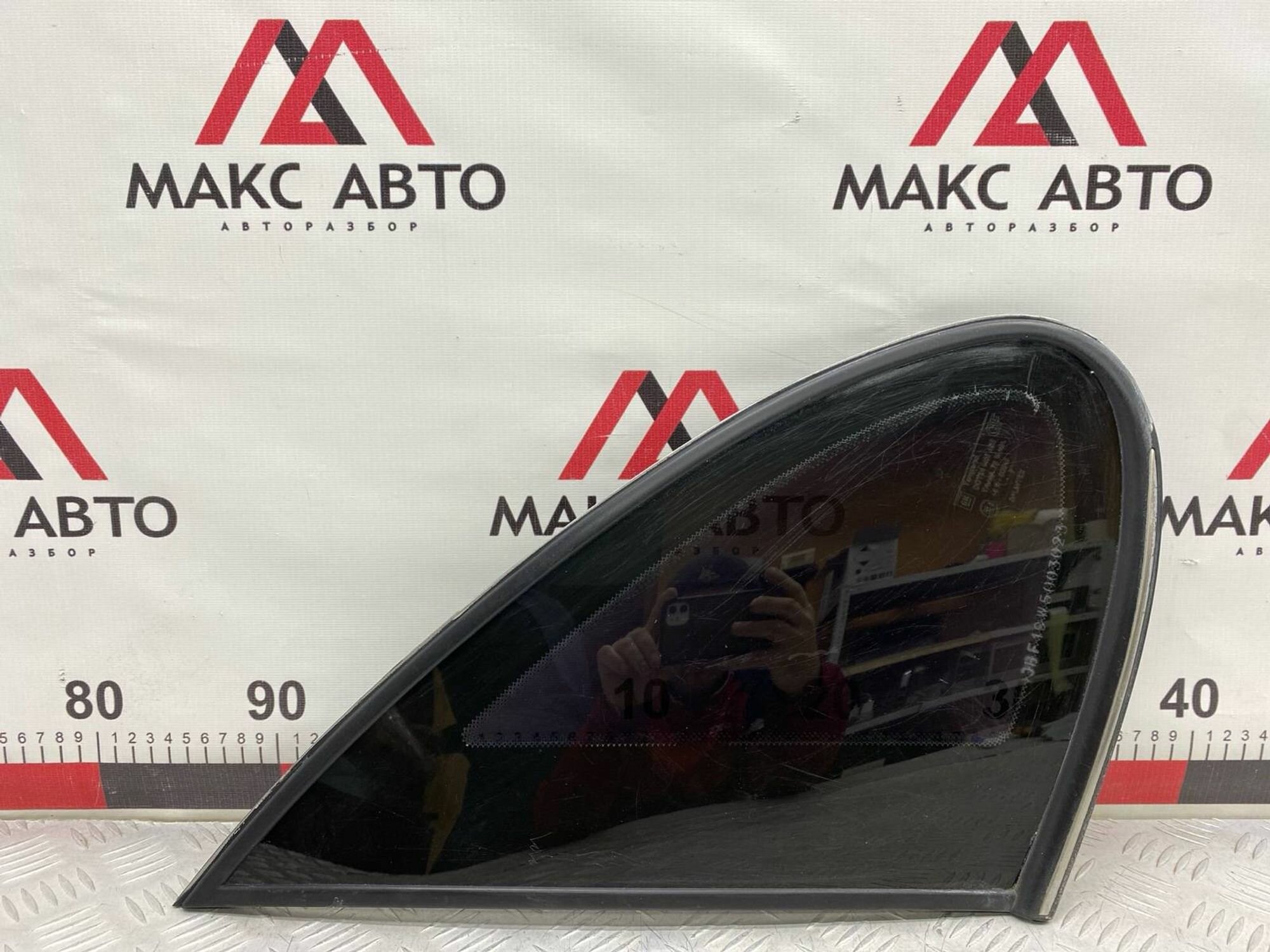 Б/У стекло кузова ( форточка ) задний левый Opel